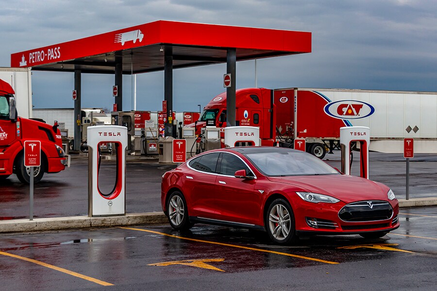 Electric Vehicles: The Next Big Thing In Advertising: Are EV Charging ...
